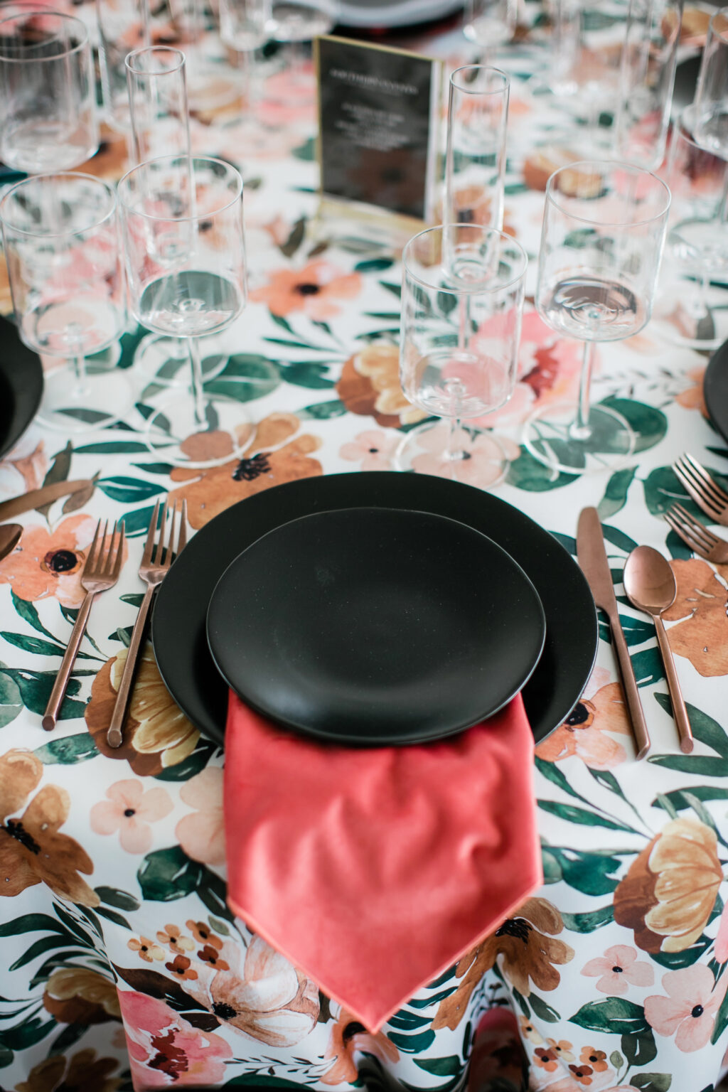 How to Layer Textures and Elements for a Maximalist Event Table ...